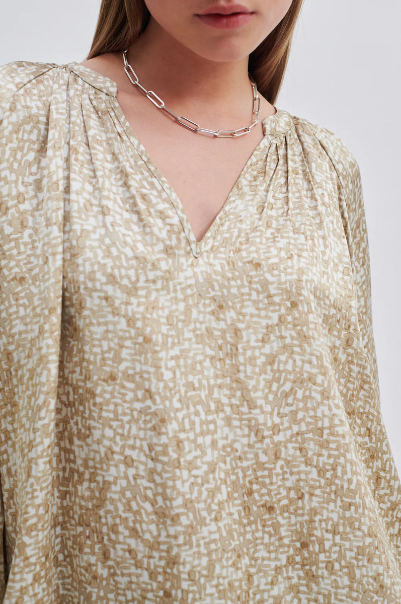 Second Female - Tavan Silky Printed Tunic Blouse - Kelp – Kitty & Co ...